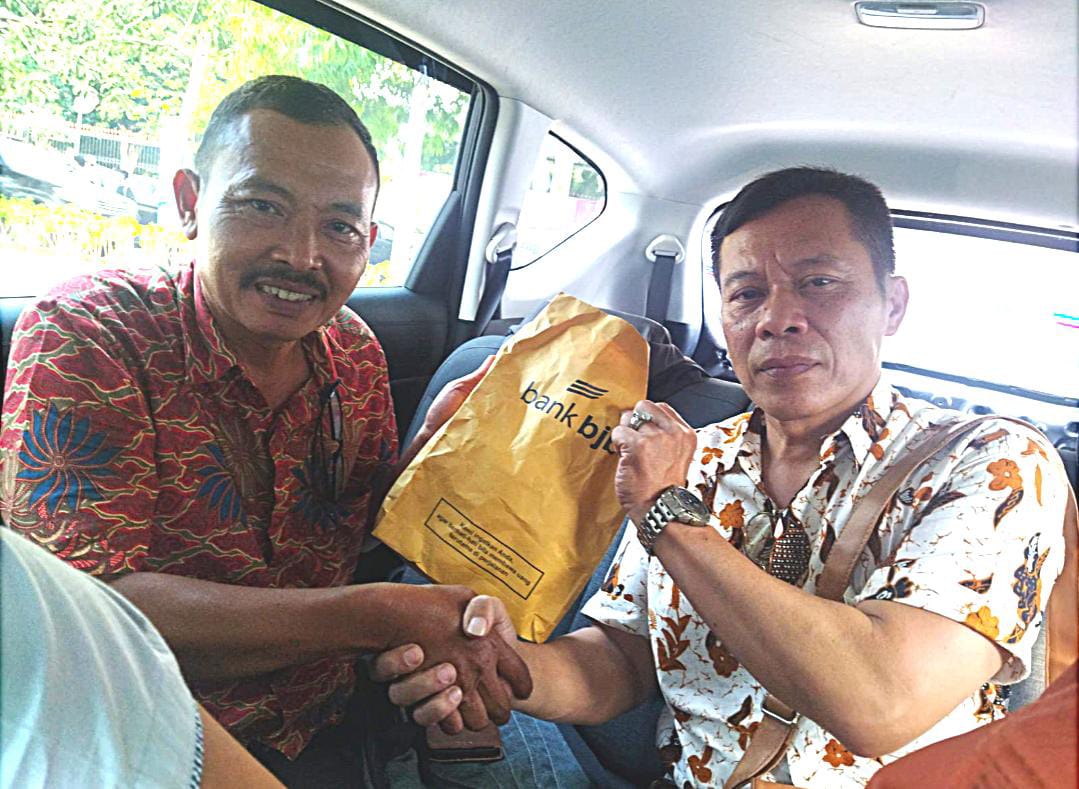 OKNUM SUKWAN UPTD PUPR CIASEM SUBANG MENGERUK UANG MITRA DENGAN DALIH ...